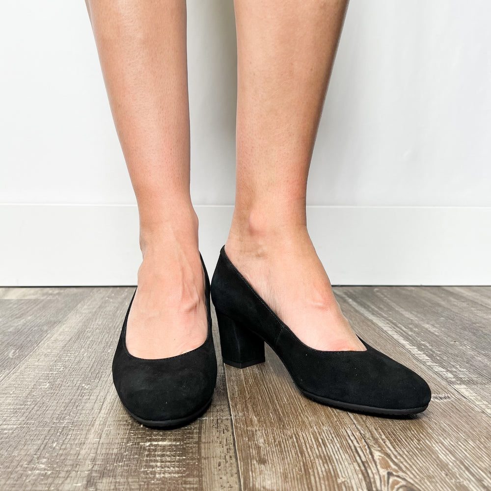 Best Online Stores for Women Shoes Near Me - Arktana